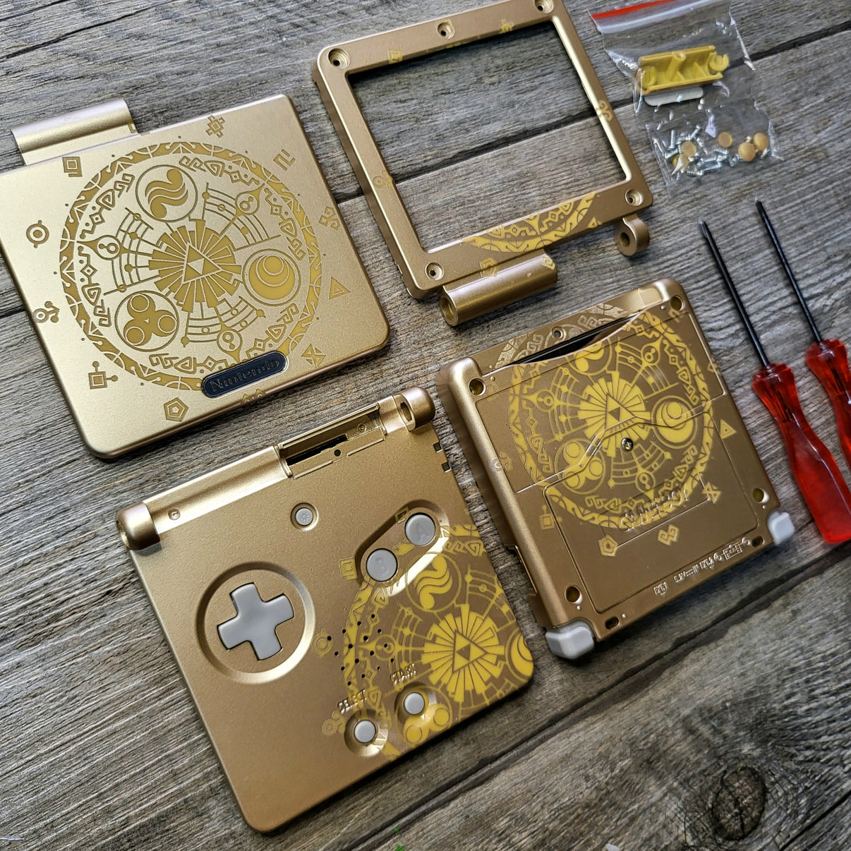Shell Nintendo SP Zelda Fan art "light gold" – Dice and Game